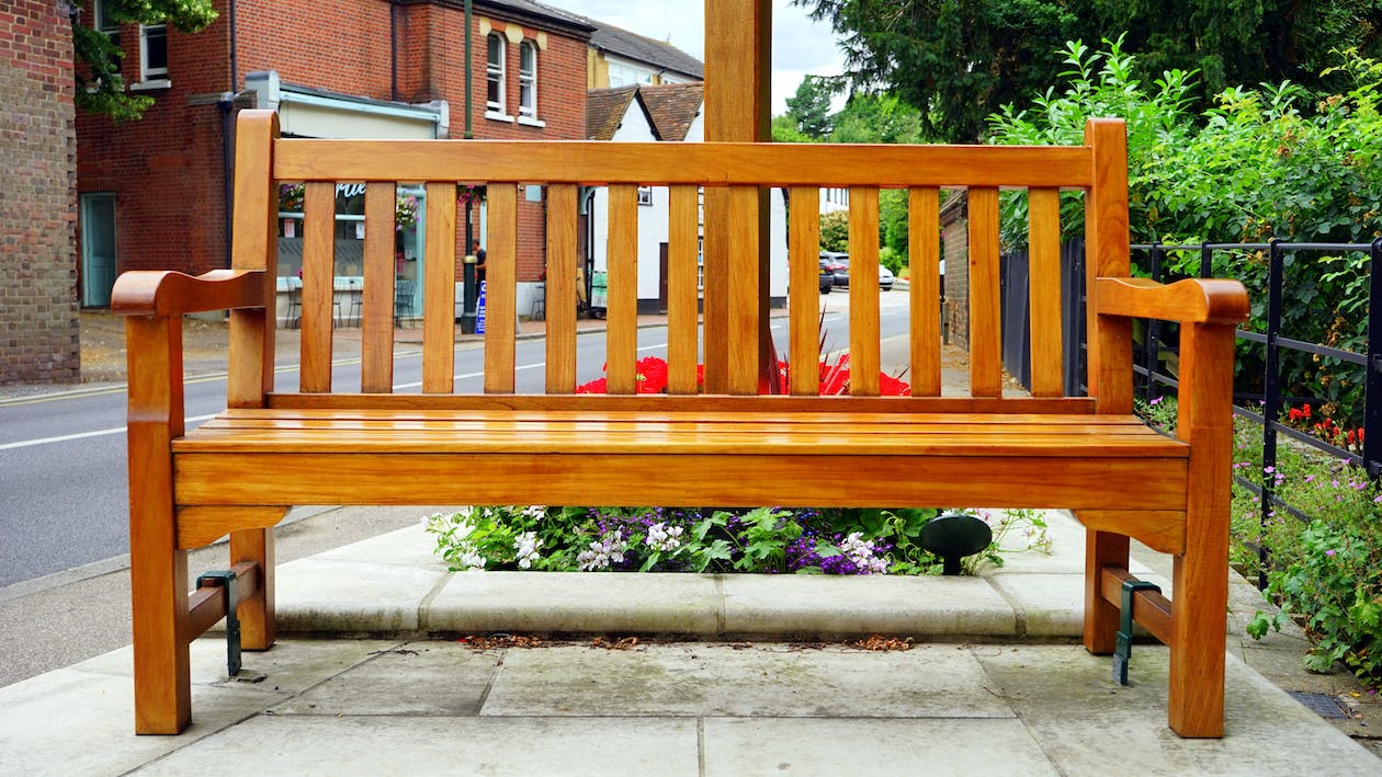 Are wood benches the solution to your street furniture needs? | Wybone